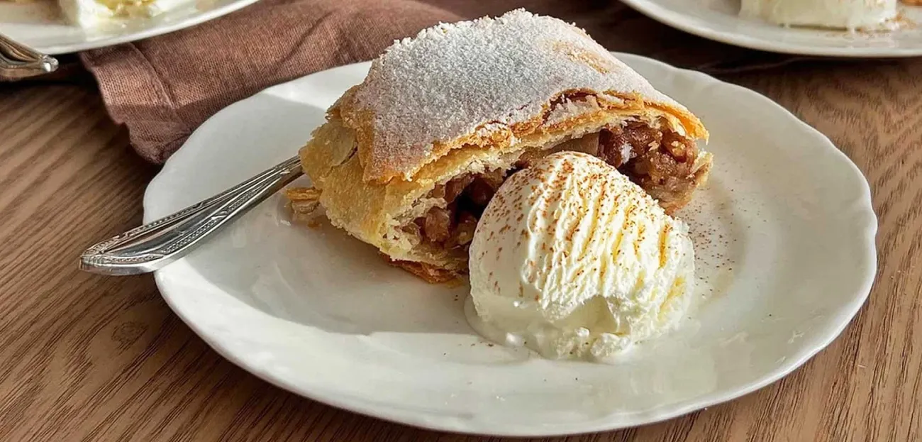 Historia Strudla – Od Bizancjum do Wiedeńskich Kawiarni